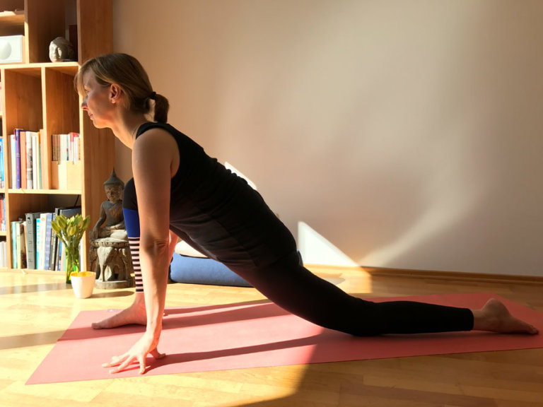 Die 8 besten Yin Yoga Übungen zum Entspannen - pures Loslassen